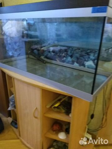 Аквариум с фильтром и тумбой